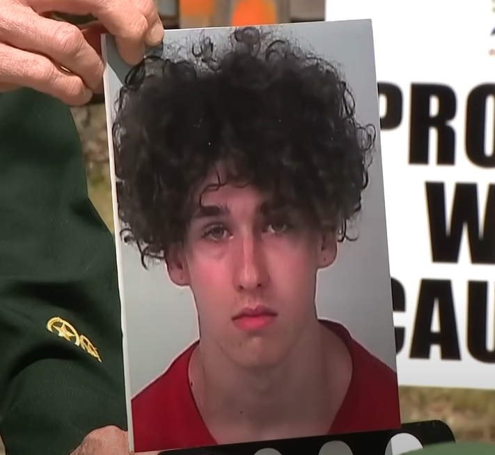 Teen Sneaks Out, Charged with Florida Murder - The American Retiree